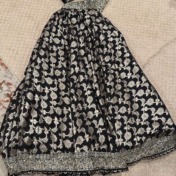 Dresses | Lashkaraa Black Embroidered Brocade Lehenga Choli Dress ...